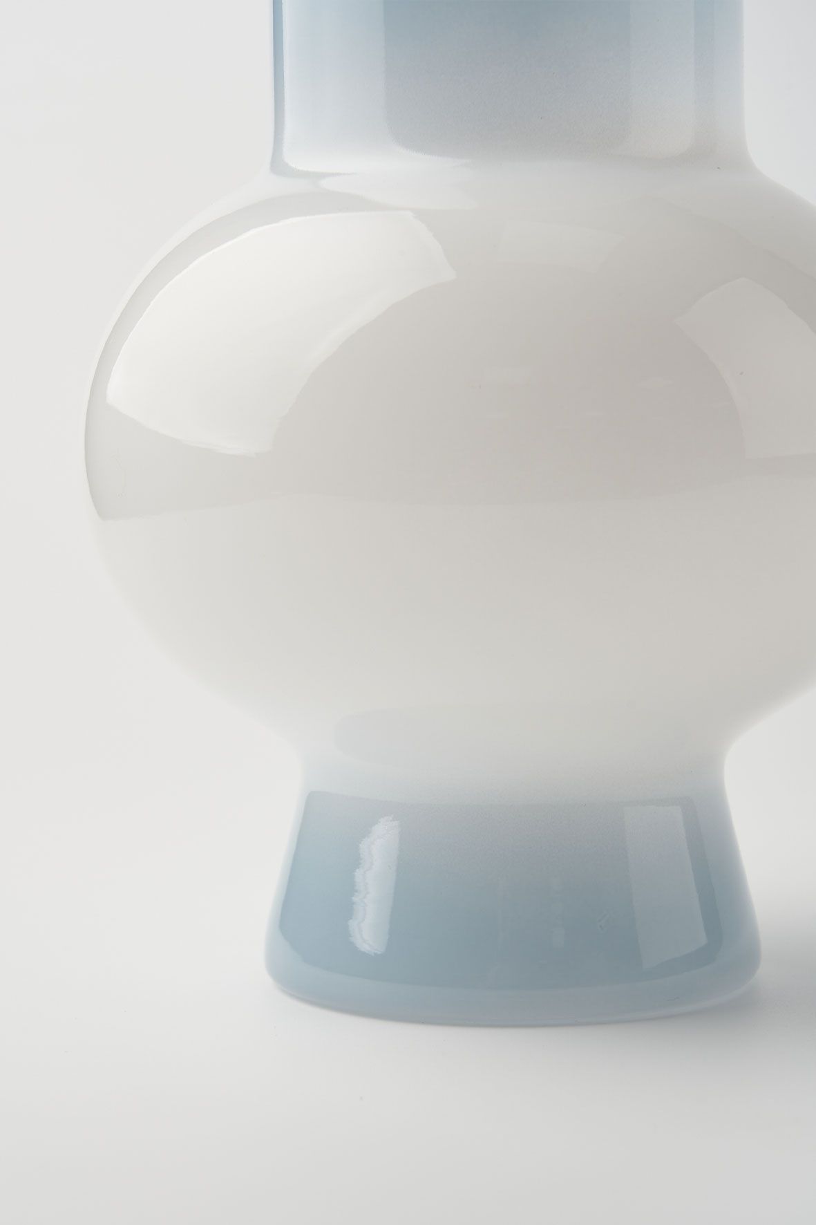 [80's Retro Edition] Ari Blue Vase