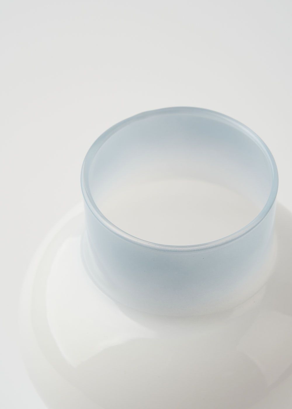 [80's Retro Edition] Ari Blue Vase